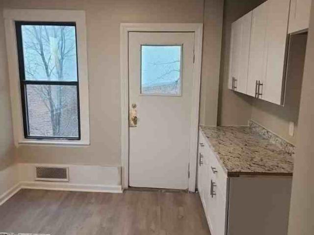 S0002 101 Maple 3 Bedroom Apartment for Rent at 101 Maple Ave, Hartford, CT 06114 South Green