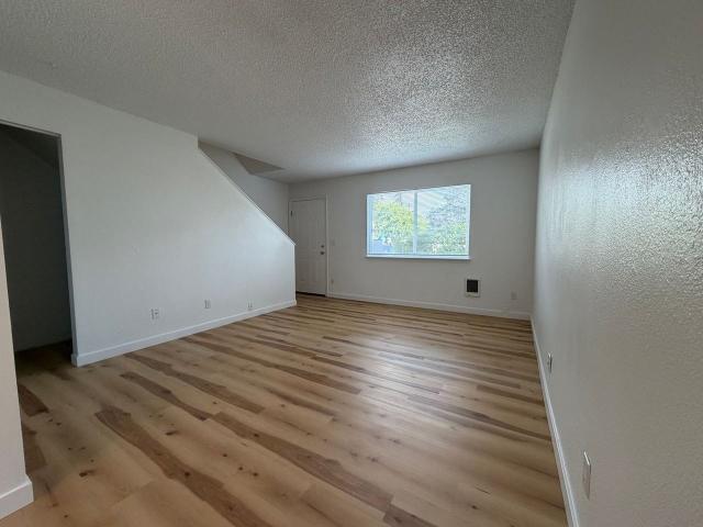 S0638 2 Bedroom Apartment for Rent at 8902 Se Woodstock Blvd, Portland, OR 97266 Lents