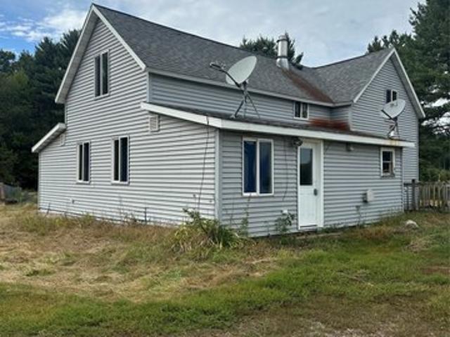 S11065 Black Creek Rd, Fairchild, WI 54741