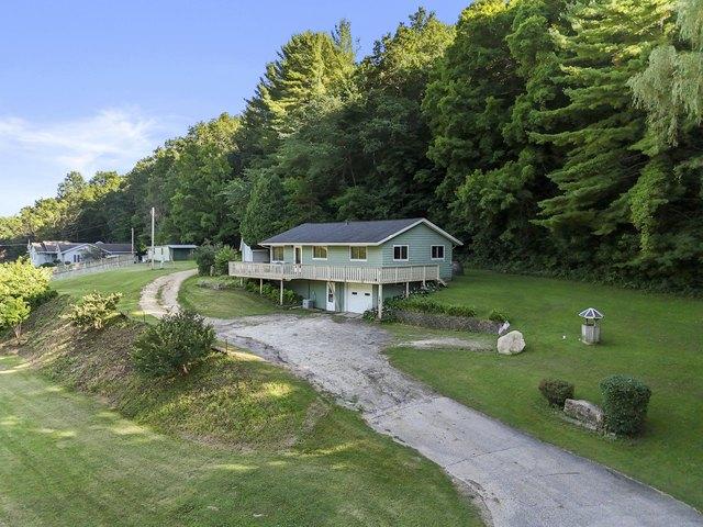 S1113 County Road K, Hamburg, WI 54621