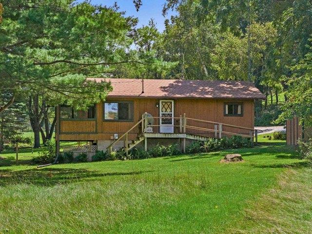 S1117 Hopi Ct, La Valle, WI 53941