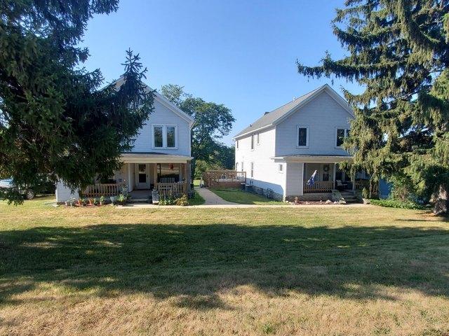 S16W22081 Arcadian Ave, Waukesha, WI 53186