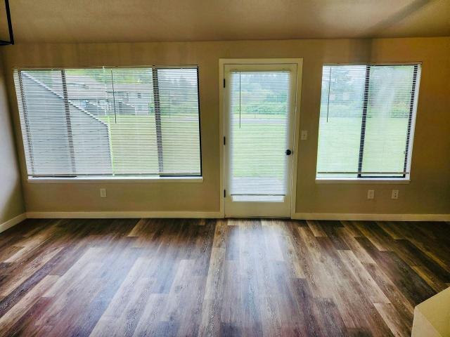 S22 Lake Chalet Park Townhomes 3 Bedroom Apartment for Rent at 2506 103rd Ave E, Edgewood, WA 98372