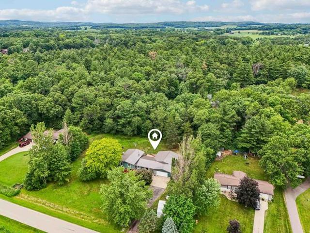 S3285 Lake Virginia Rd, Reedsburg, WI 53959