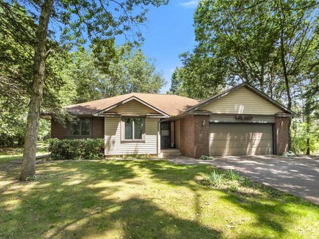 S3660 N Bent Tree Dr, Baraboo, WI 53913