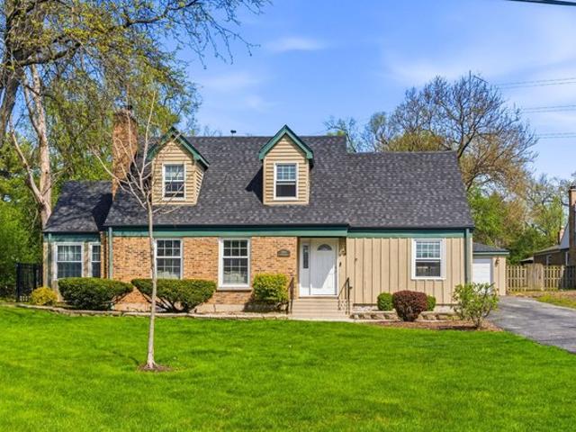 S611 Cedar Ave, Elmhurst, IL 60126