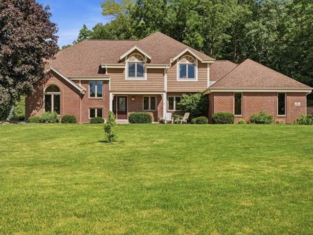 S67W20071 Benjamin Ct, Muskego, WI 53150