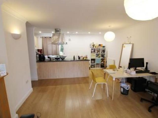 S6 Baxter Mews 2 bed unfurnished flat