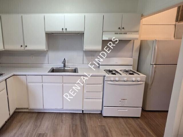 S7559 US 12, 2 beds, 1 full bath