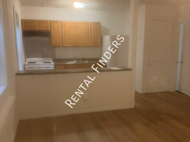 S7559 US 12, 2 beds, 1 full bath