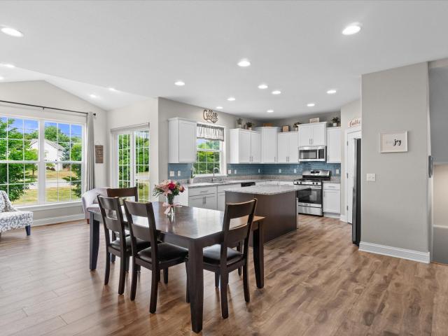 S77W14494 Independence Ct