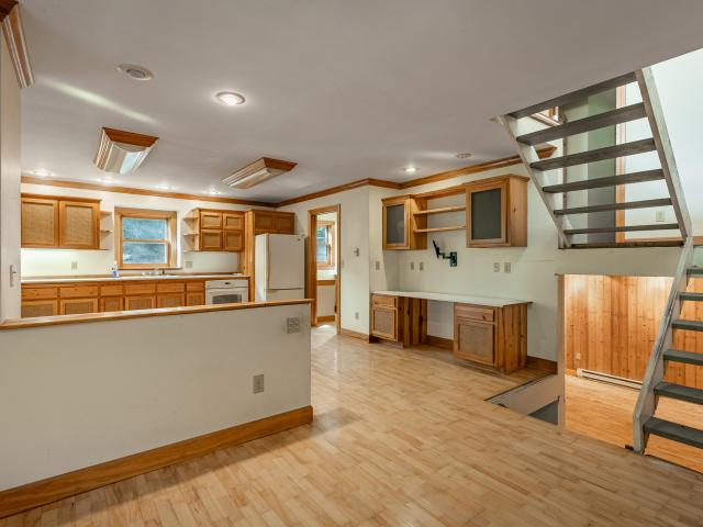 S7993 Taylor Rd