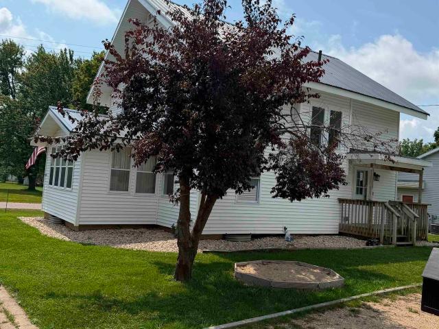 S7997 Maple Park Road