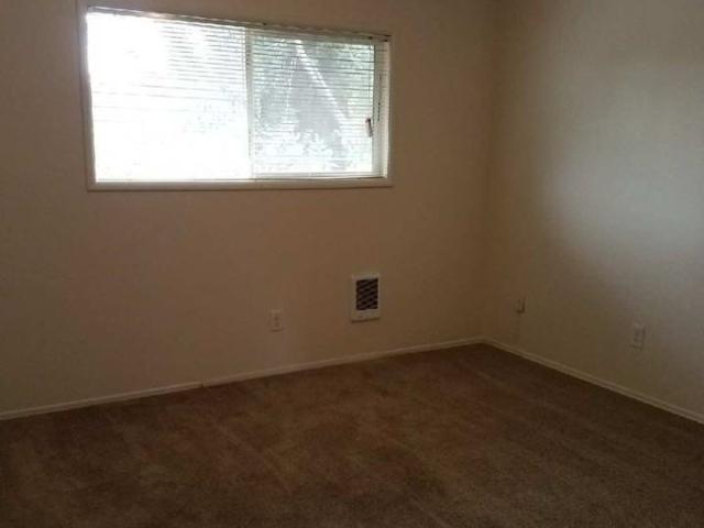 S815 Star Apartments 3 Bedroom Apartment for Rent at 815 Se 223rd Ave, Gresham, OR 97030 Gresham North Central