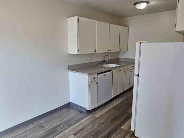 S815 Star Apartments 3 Bedroom Apartment for Rent at 815 Se 223rd Ave, Gresham, OR 97030 Gresham North Central