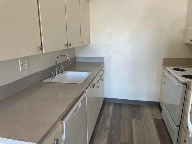 S815 Star Apartments 3 Bedroom Apartment for Rent at 815 Se 223rd Ave, Gresham, OR 97030 Gresham North Central