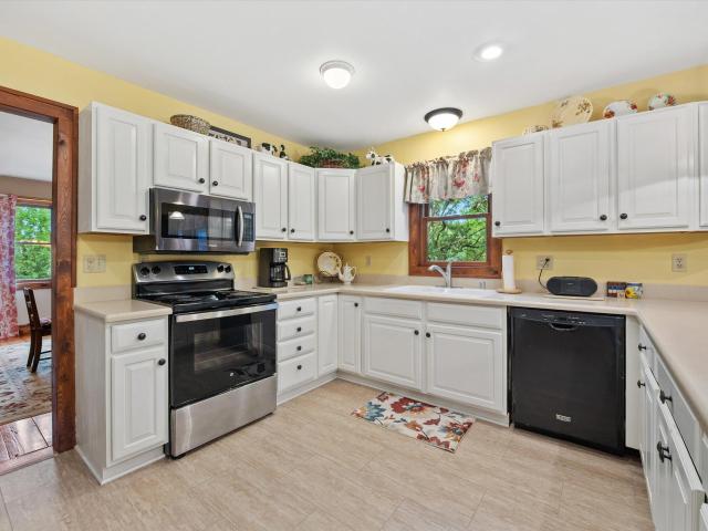 S86W30445 Stonegate Dr