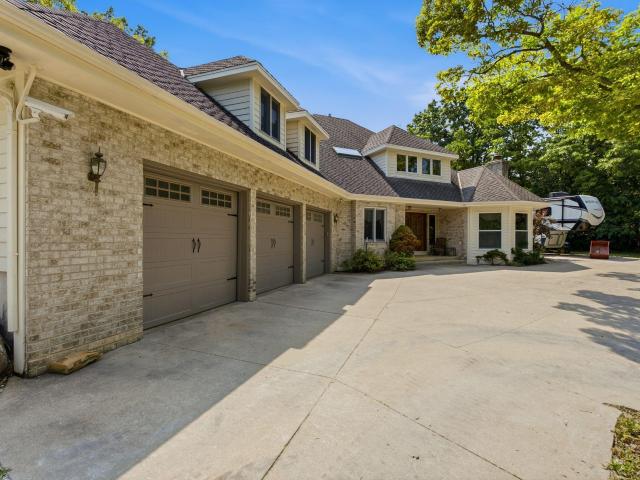 S86W30485 Stonegate Dr