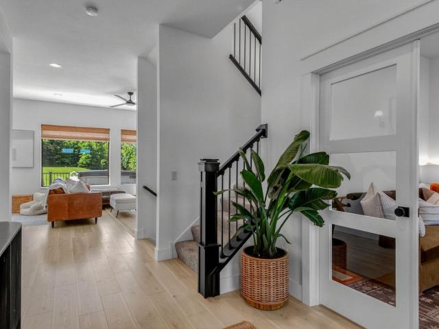 S8908 Chestnut Road