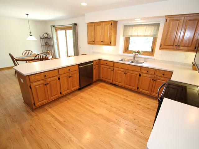 S95W12970 Walter Hagen Dr