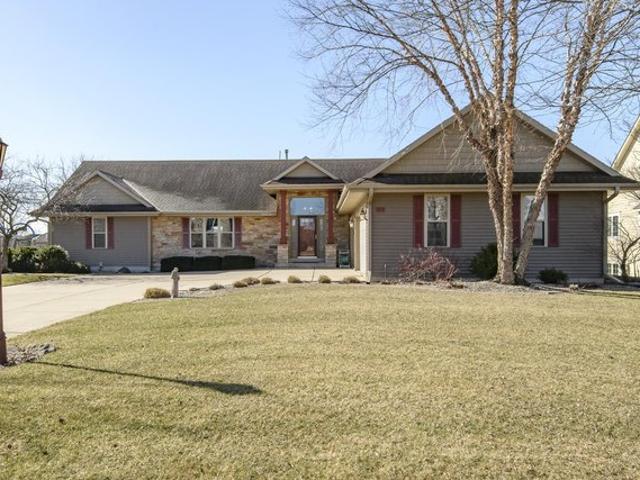 S97W13801 Stonebridge Way, Muskego, WI 53150