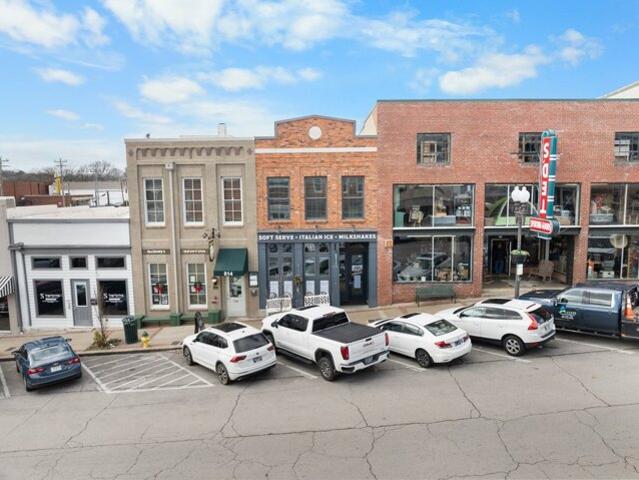 S Main St, Columbia, Flat For Sale