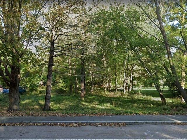S Main St, Raynham, MA 02767
