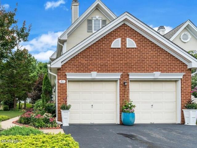 S Manor Ct, Wall, Home For Sale