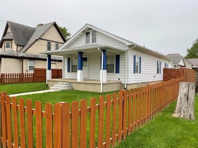 S Maple St, Effingham, Home For Sale
