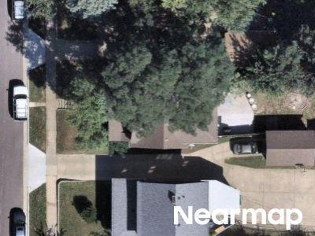S Menlo Ave