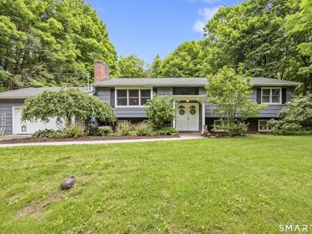 S Meriden Rd, Cheshire, Home For Sale