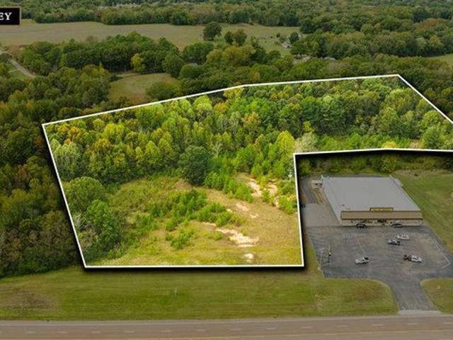 S Meridian St, Greenfield, TN 38230
