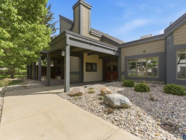 S Minnesota Ave, Sioux Falls, SD 57105
