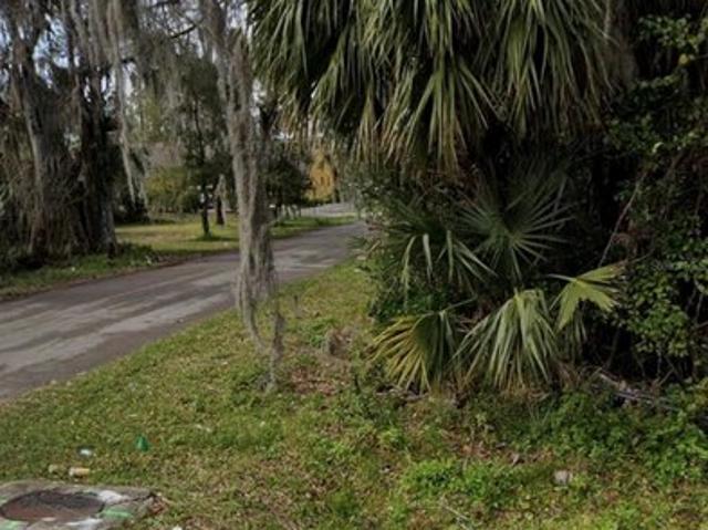 S Moore St, Bunnell, FL 32110