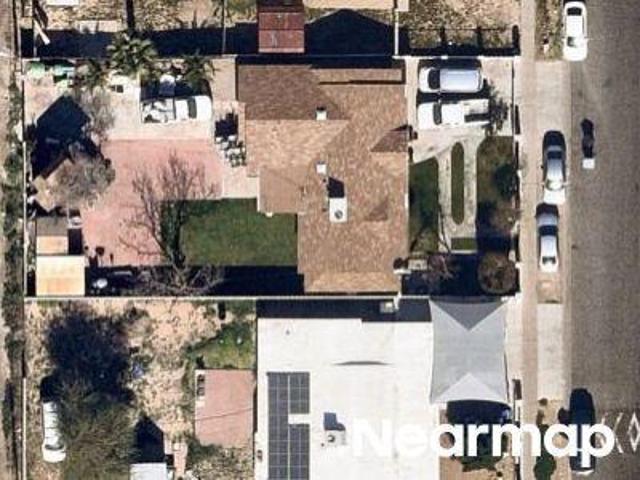 S Montezuma St