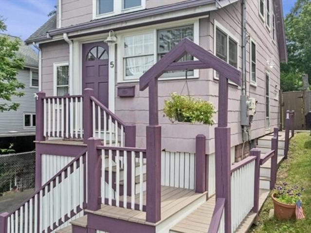 S Mountain Ave, Melrose, Home For Sale