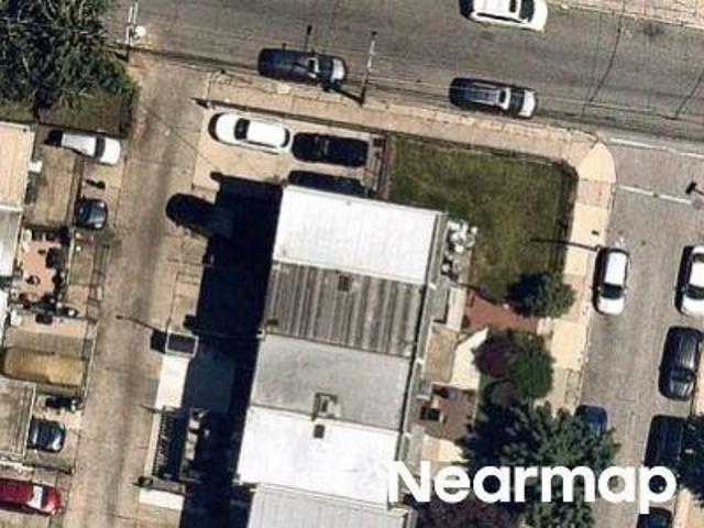 S Newkirk St