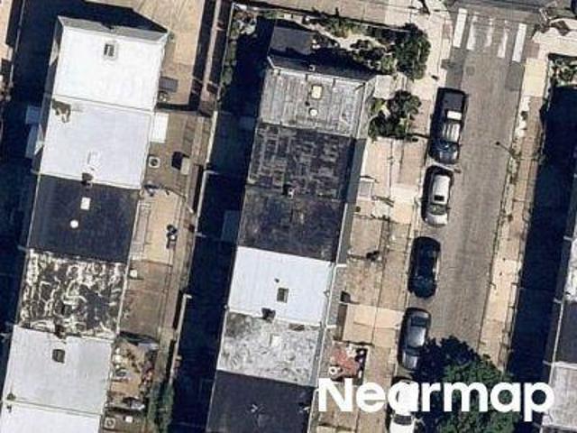 S Newkirk St