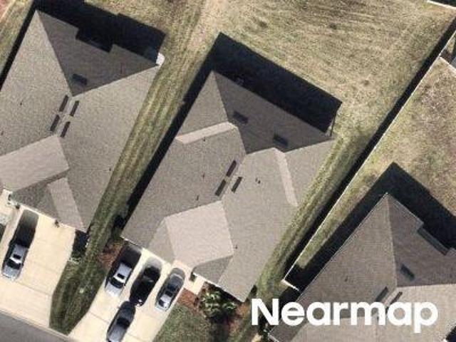 S Northside Dr