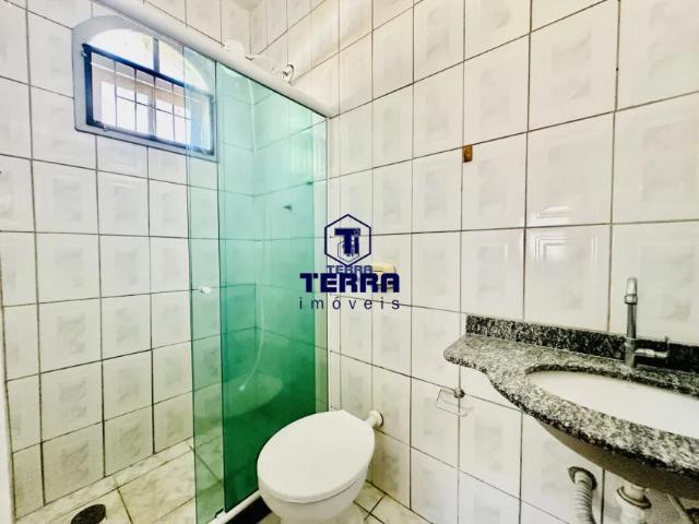 São 3 quartos, sendo uma suíte ao lado do Alphaville de Maricá