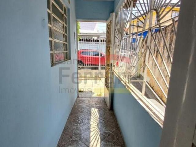 São 2 casas térrea no mesmo terreno na Vila Gustavo