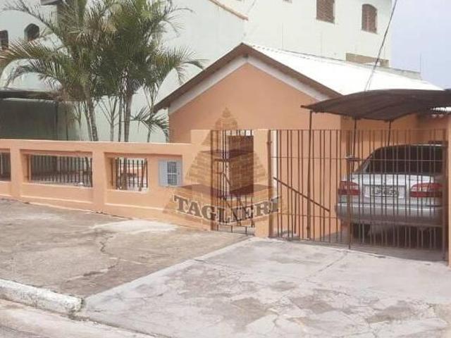 São 2 casas, vale mais o terreno Vila Formosa Bom para construir