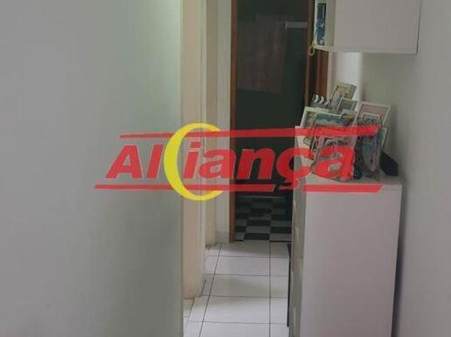 São 4 casas no mesmo terréno todas individual