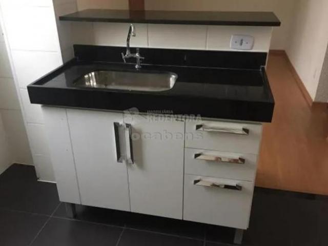 São Deocleciano / Parque Rio Araguaia Apartamento com 02 dormitórios