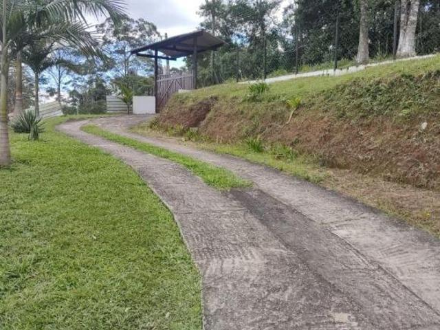 SÃO LOURENÇO DA SERRA CHÁCARA COM BOA FORMAÇÃO 360 MIL