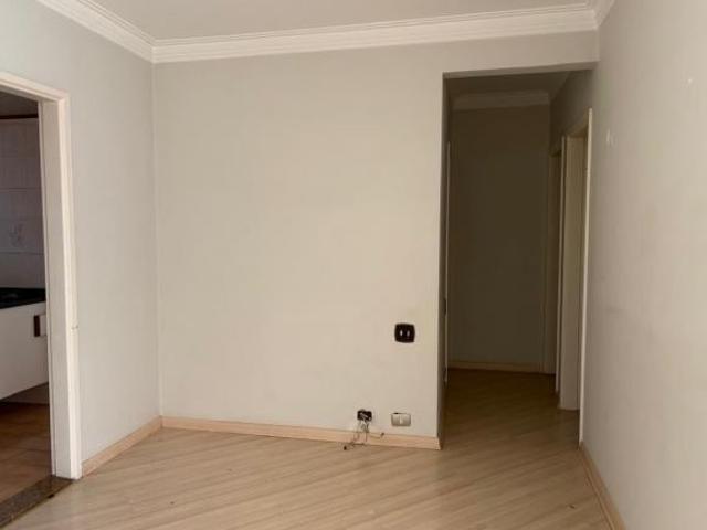 São Paulo, Pinheiros, espaçoso apartamento à venda: 2 quartos, sala em dois ambientes, vista livre