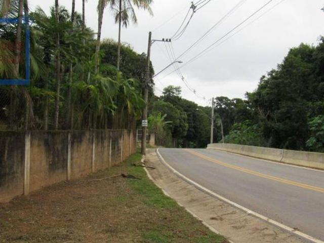 São Roque. Chácara bem localizada