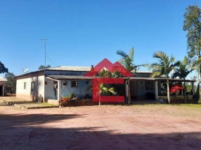 São Roque Chácara com 3 dormitórios e área de 4.900m² com muita natureza e fácil acesso