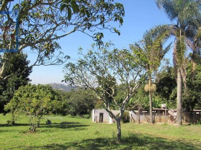 São Roque. Ótima chácara para moradia