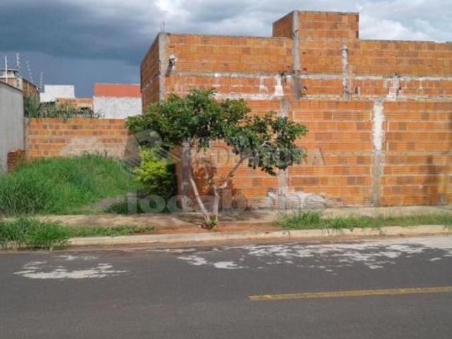 SÃO THOMAZ II Casa com projeto de 3 dorms, em esquina inacabada, entregar no estado